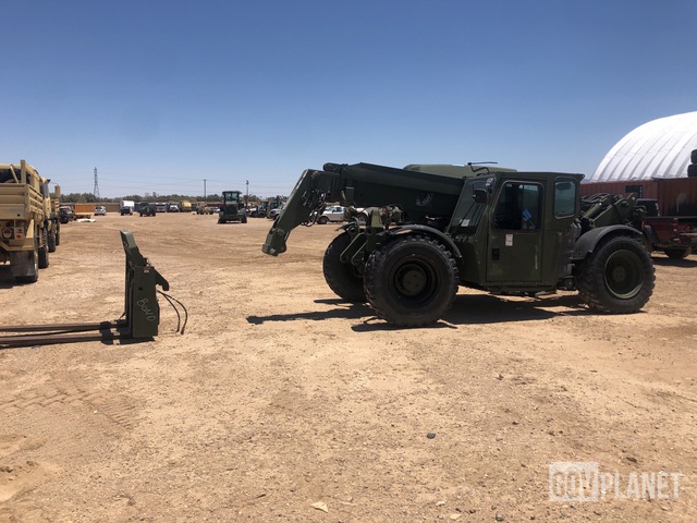 Surplus 2017 Oshkosh MMV3 Telehandler in Yermo, California, United ...