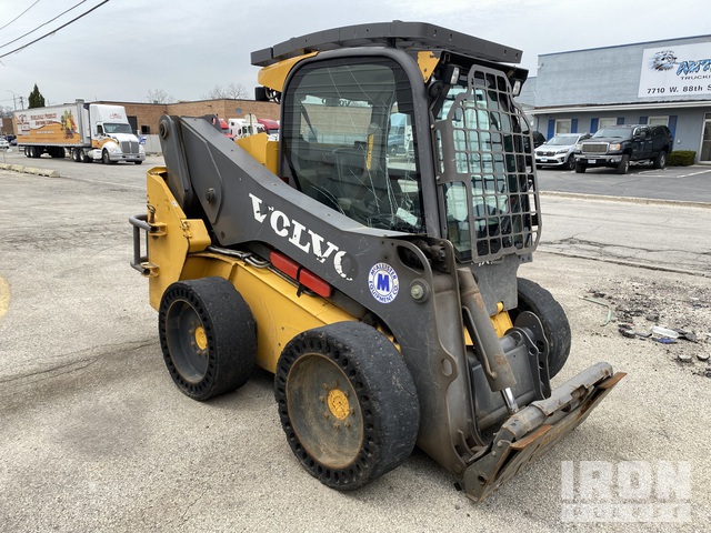 2017 Volvo MC115C Skid Steer Loader in Bridgeview, Illinois, United ...