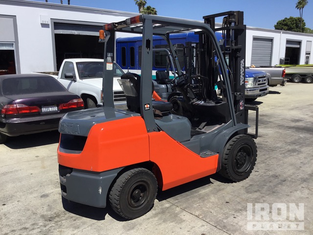 2017 Toyota 8FDU32 5150 lb Pneumatic Tire Forklift in La Habra ...
