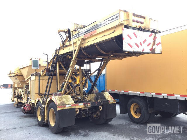 1998 Midland T-4100 Mixer Trailer - P0014618 in Mill Hall, Pennsylvania ...
