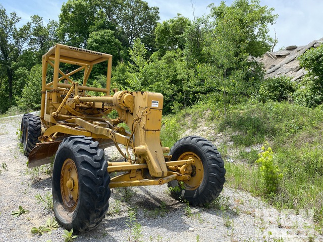 1971 Cat 12F Motor Grader in Cape Girardeau, Missouri, United States ...