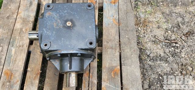 Heavy Duty Right Angle Gearbox in Glass, Manitoba, Canada (IronPlanet ...